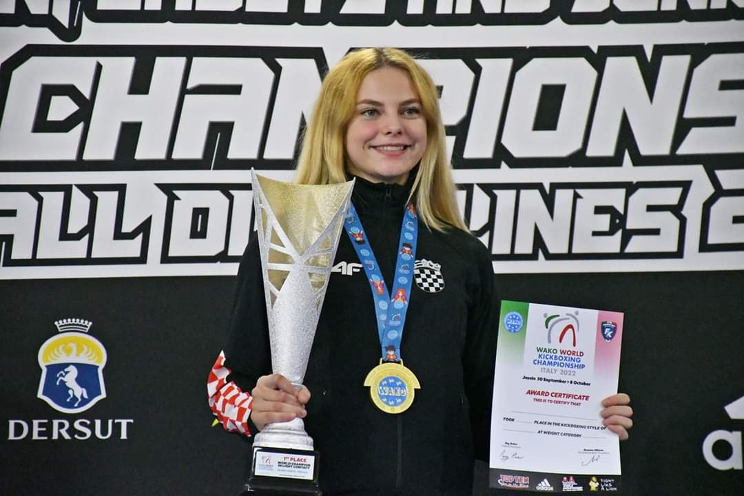Ana Jović - svjetska prvakinja u kickboxingu - Naša Kostrena